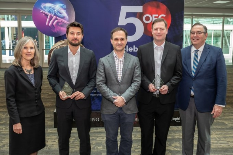 Prof. Robert Killey receives a JLT Best Paper Award — Photonics CDT